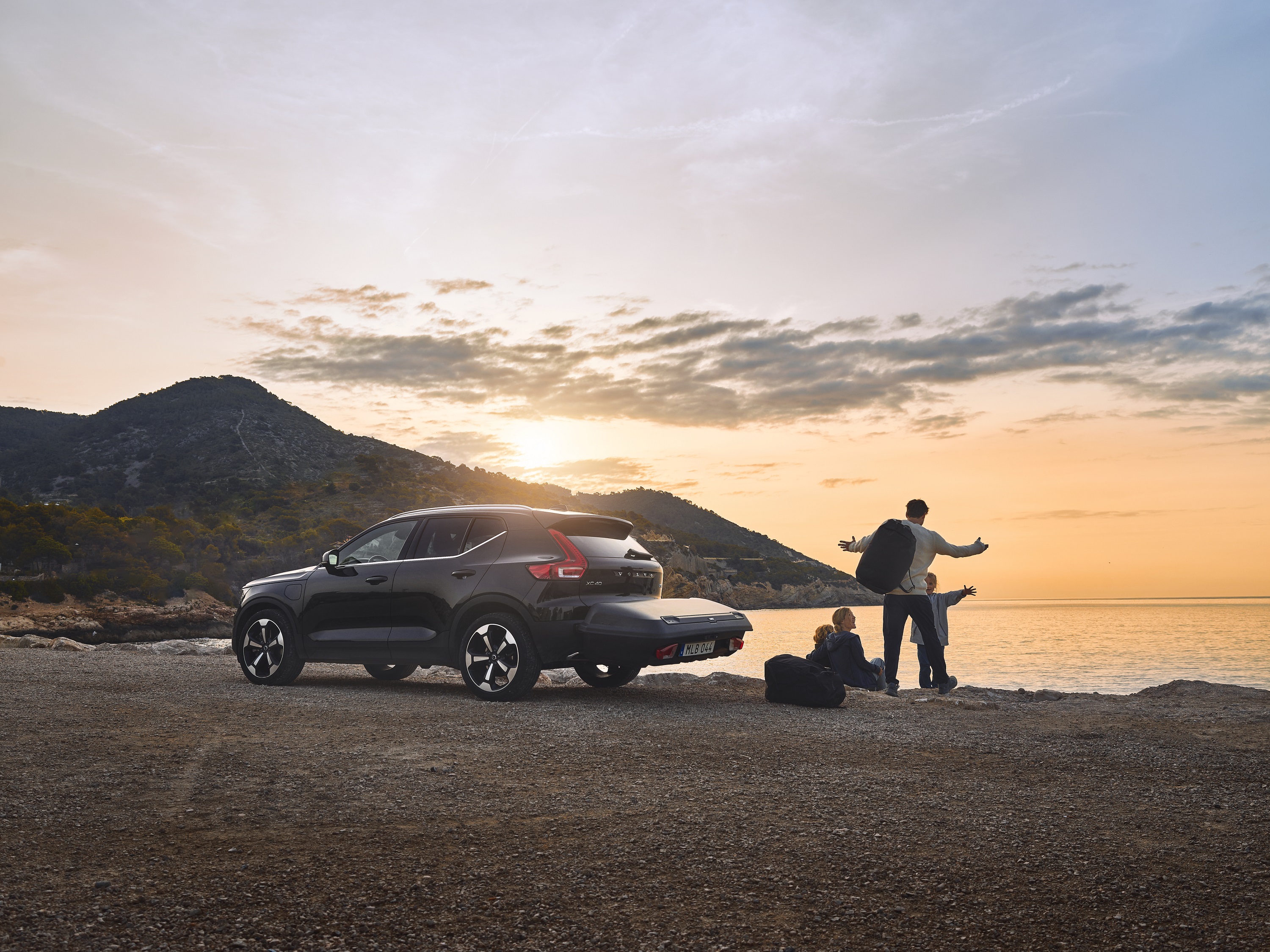 Thule Heckbox Arcos L in schwarz, 400 L - ATU