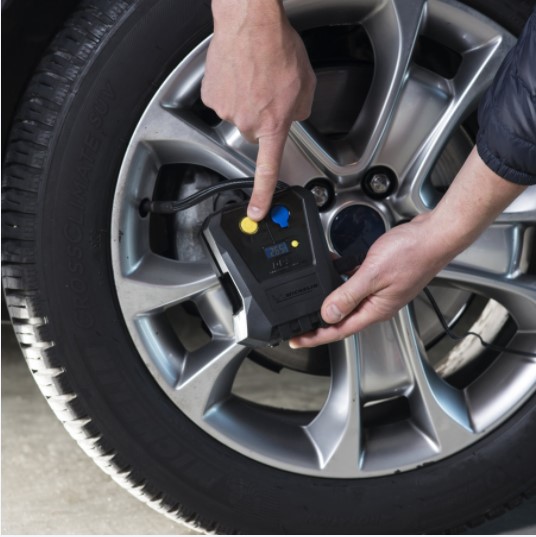 Digitaler Mini-Kompressor, 12 Volt, von Michelin - ATU