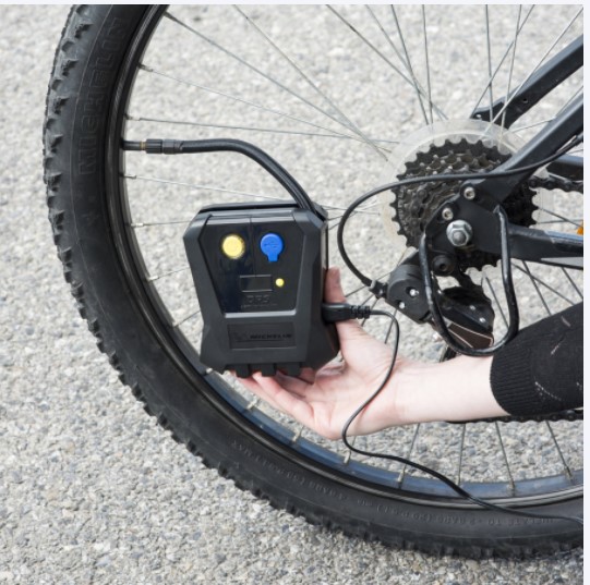 Digitaler Mini-Kompressor, 12 Volt, von Michelin - ATU